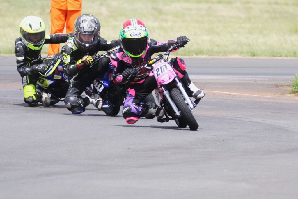 Redstar Raceway Social Racing Final Round. - Ridefast Motorcycle Magazine