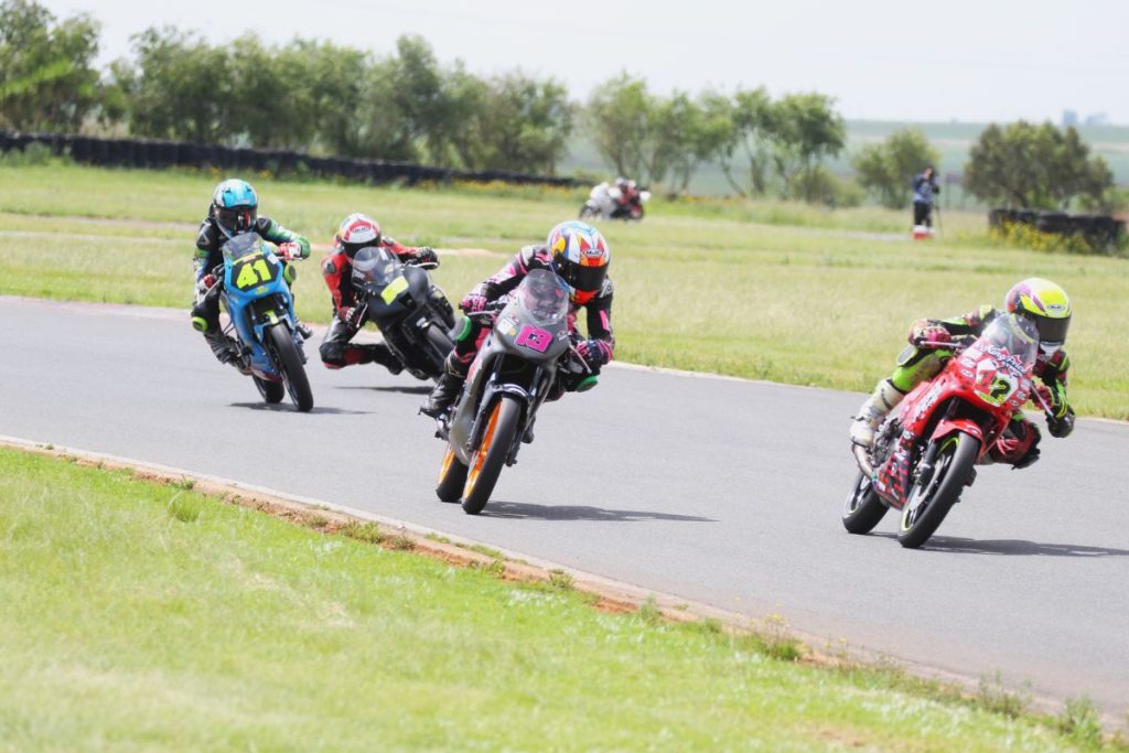 Redstar Raceway Social Racing Final Round. - Ridefast Motorcycle Magazine